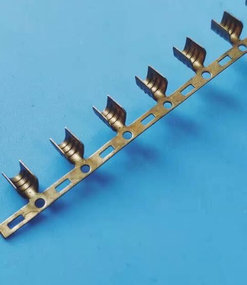 U - Shaped Pin Terminal Connectors Continuous Automotive Wire Terminals ...